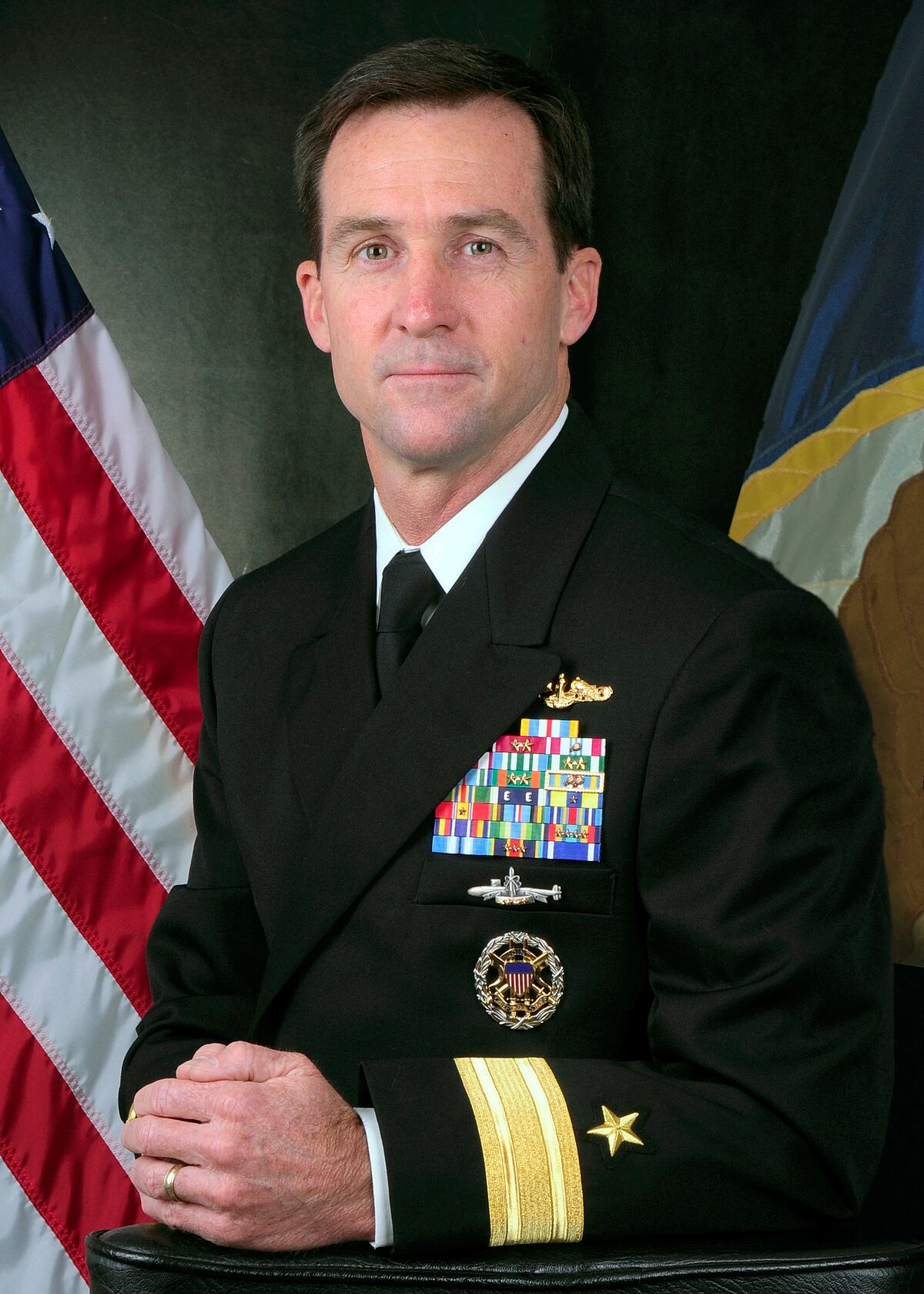 Retired Navy admiral hired as Electric Boat executive