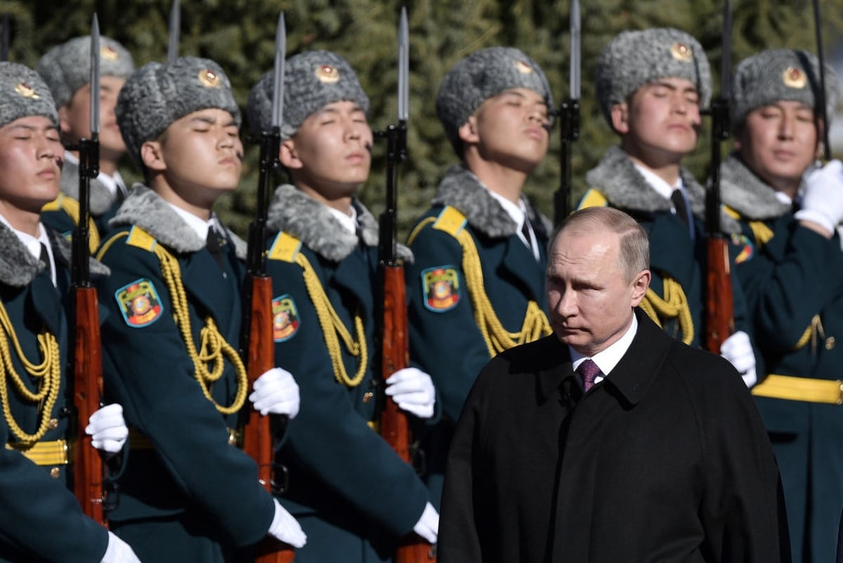 Putin says Russia could close military base in Kyrgyzstan