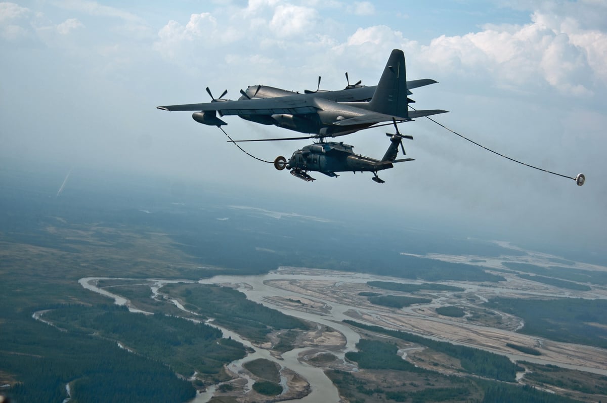 U.S. sends search-and-rescue aircraft, crew to Turkey