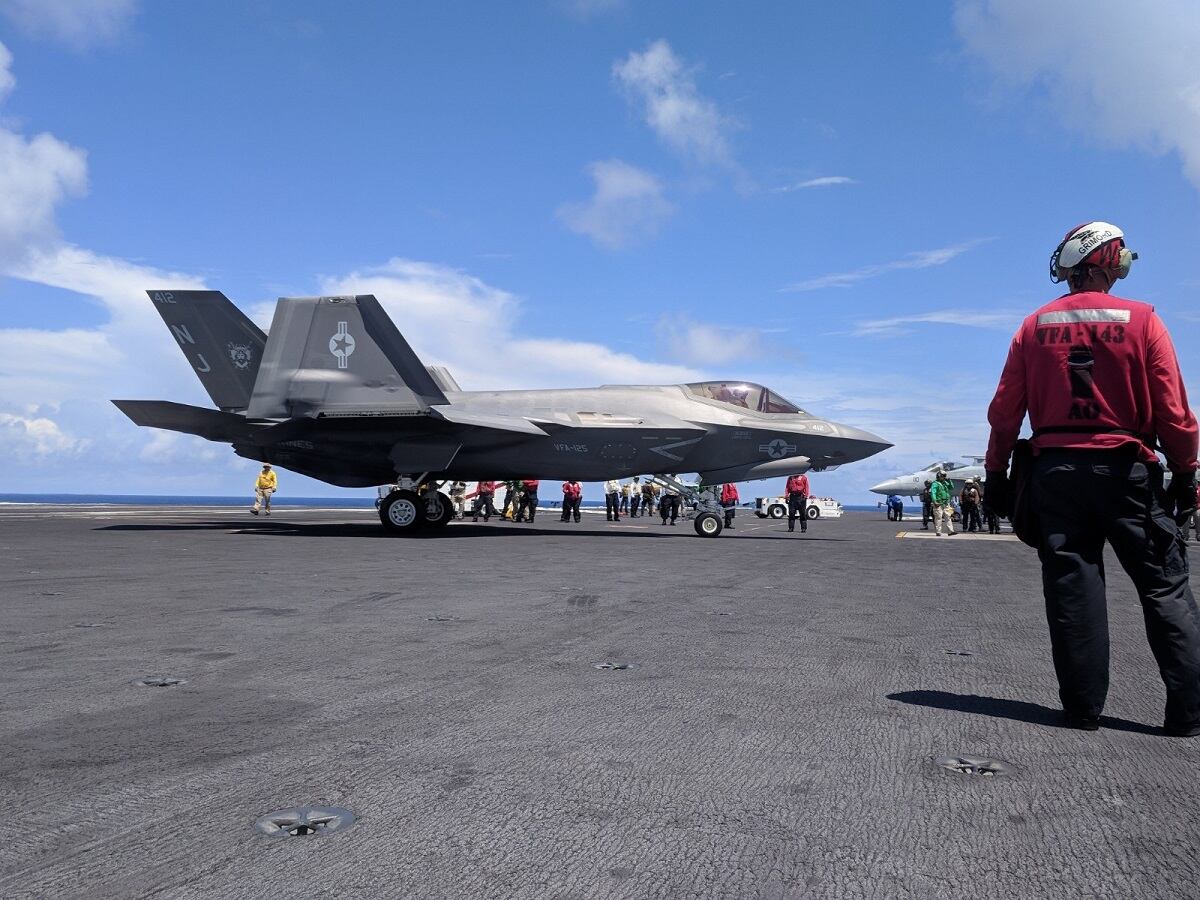 Navy F-35 makes emergency landing at civilian airport