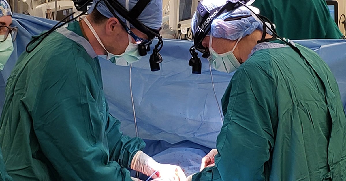 Veteran becomes first US recipient of innovative heart transplant