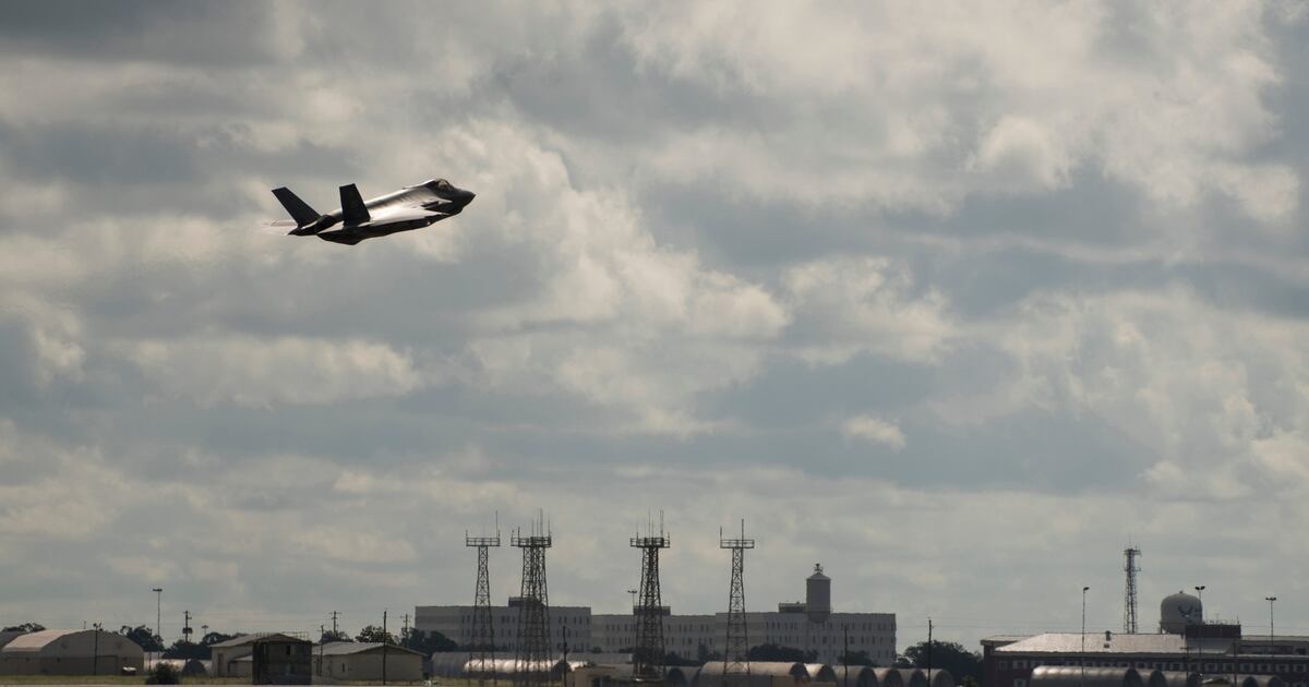 Stealth technology gap narrows, but US Air Force’s experience could ...