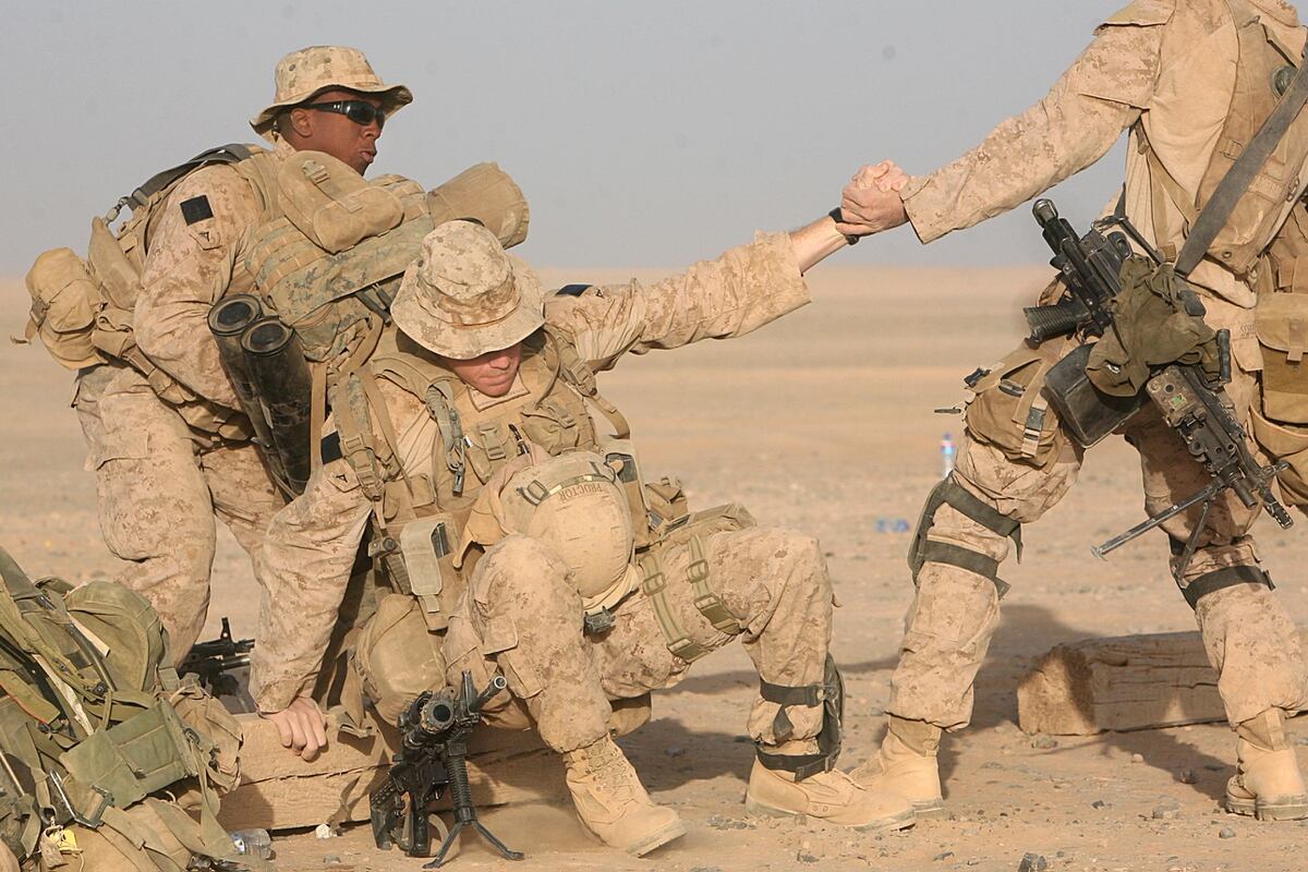 New high-techs tools aim to lighten Marines' gear