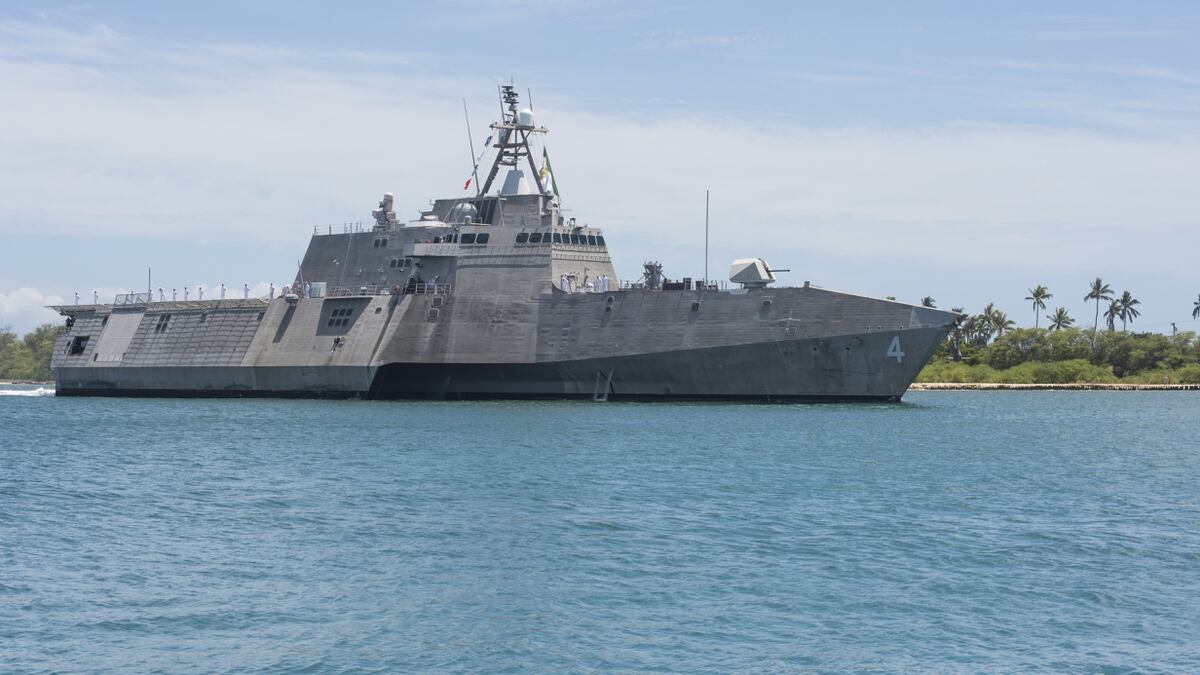 US Navy littoral combat ship shows off maintenance capabilities overseas