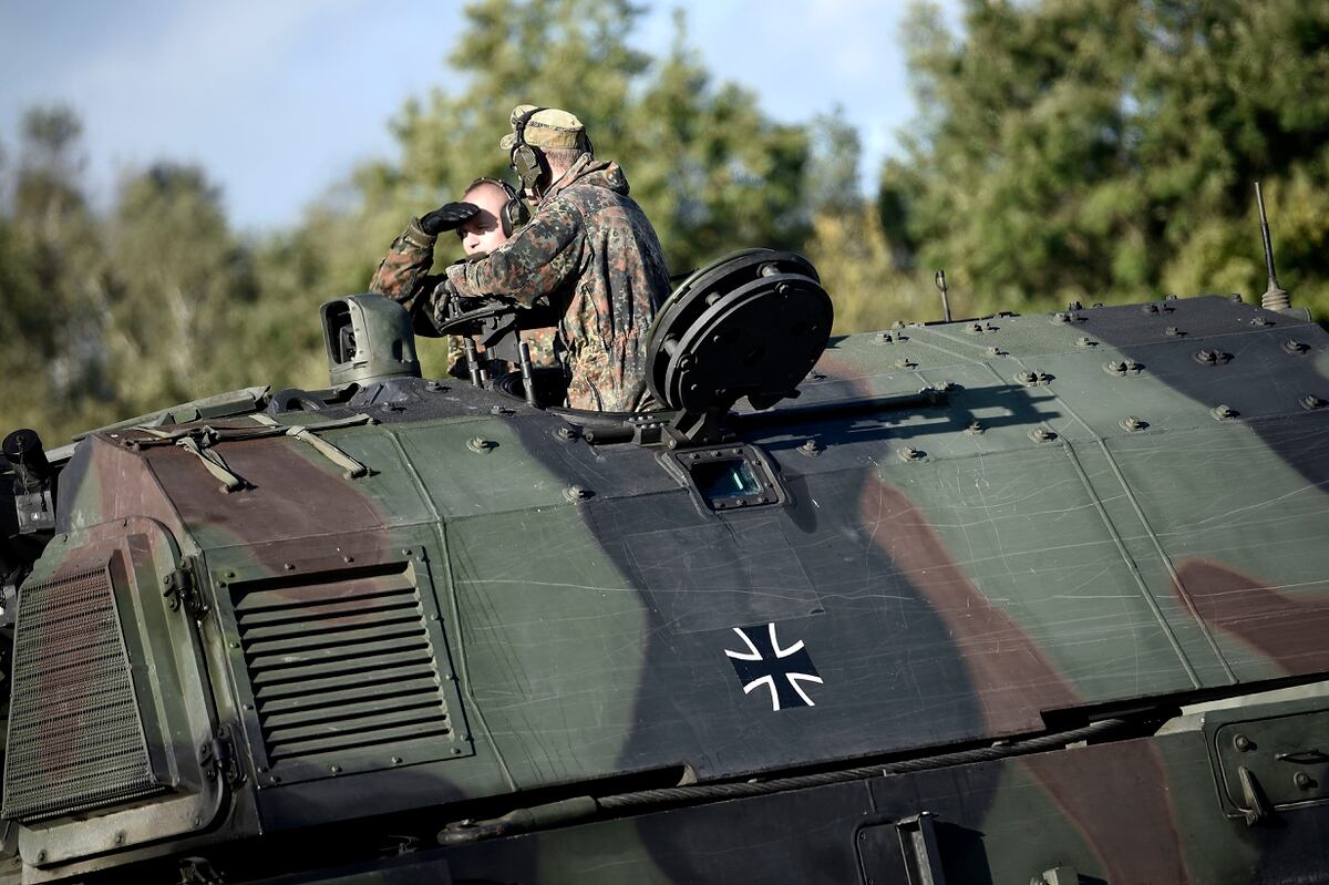 Franco-German Alliance Targets New Artillery Development