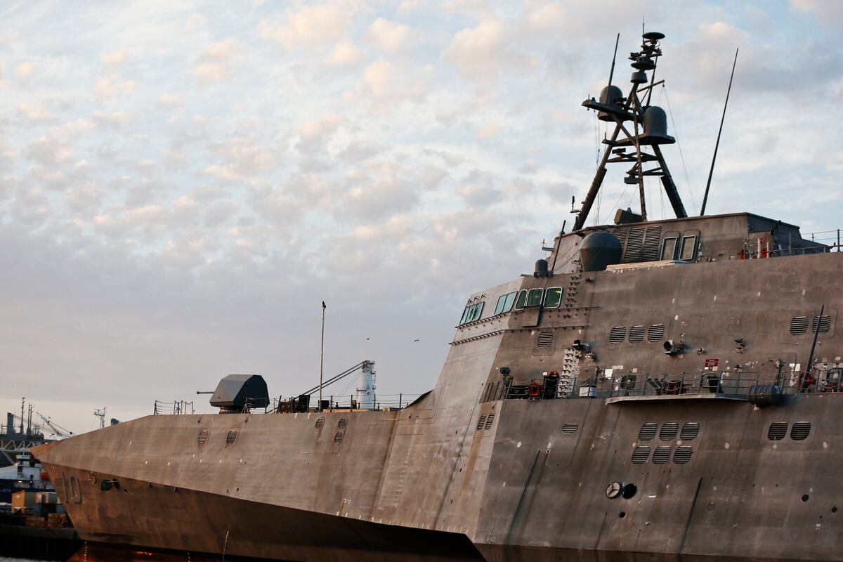 The Gabby: Navy to commission USS Gabrielle Giffords