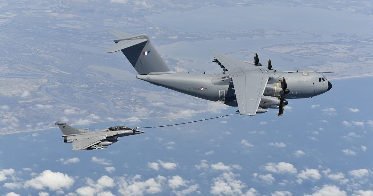 France proves midair refueling capability with Rafale and A400M