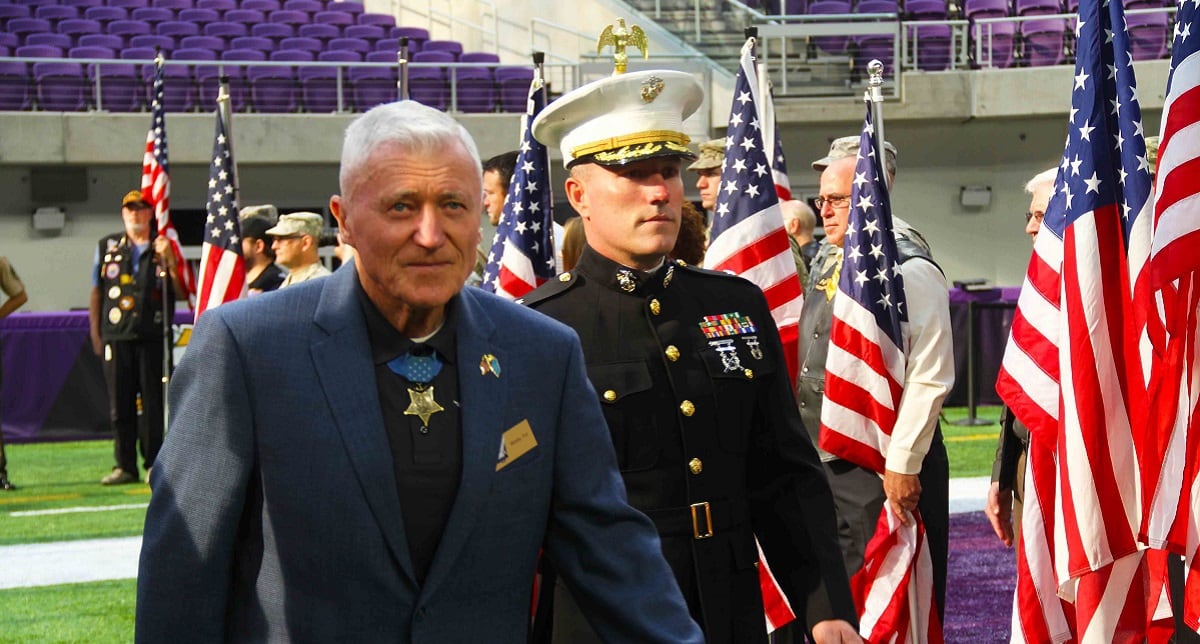 Vietnam War Medal of Honor recipient to be buried at Arlington