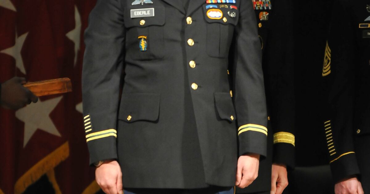 1 DSC, 8 Silver Stars awarded to 3rd SF Group soldiers