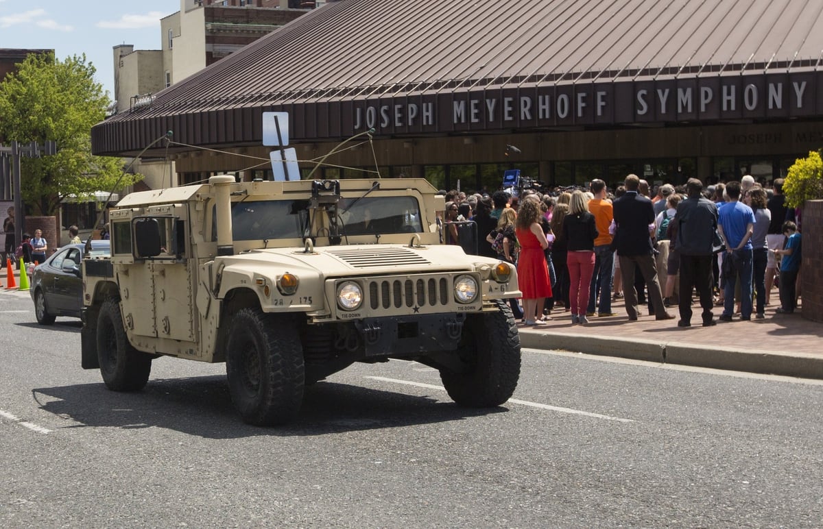 Army Surplus Humvee Street Legal - Sport Cars Modifite