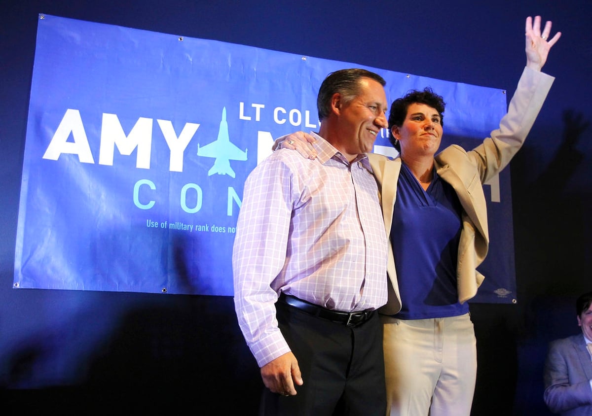 Amy McGrath announces bid to take on Mitch McConnell in 2020