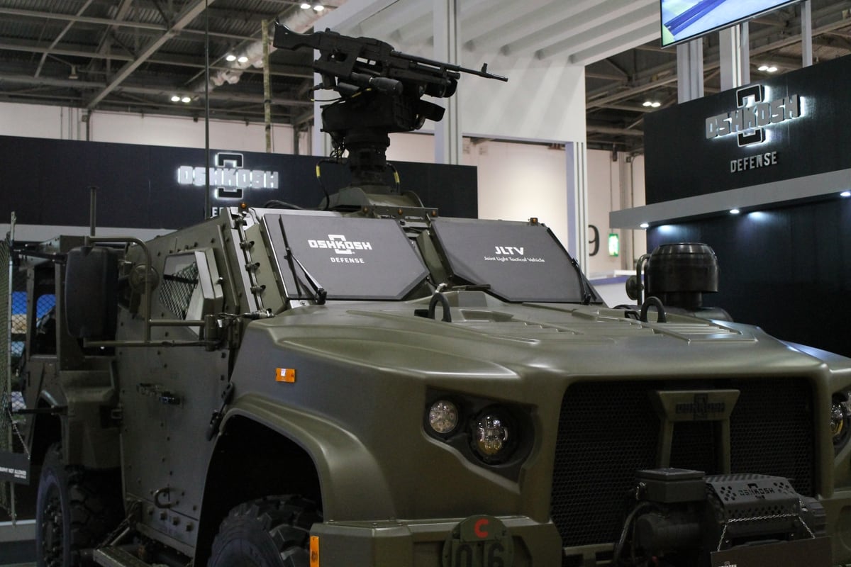 Oshkosh Defense fits remote weapon station, anti-RPG armor on JTLV