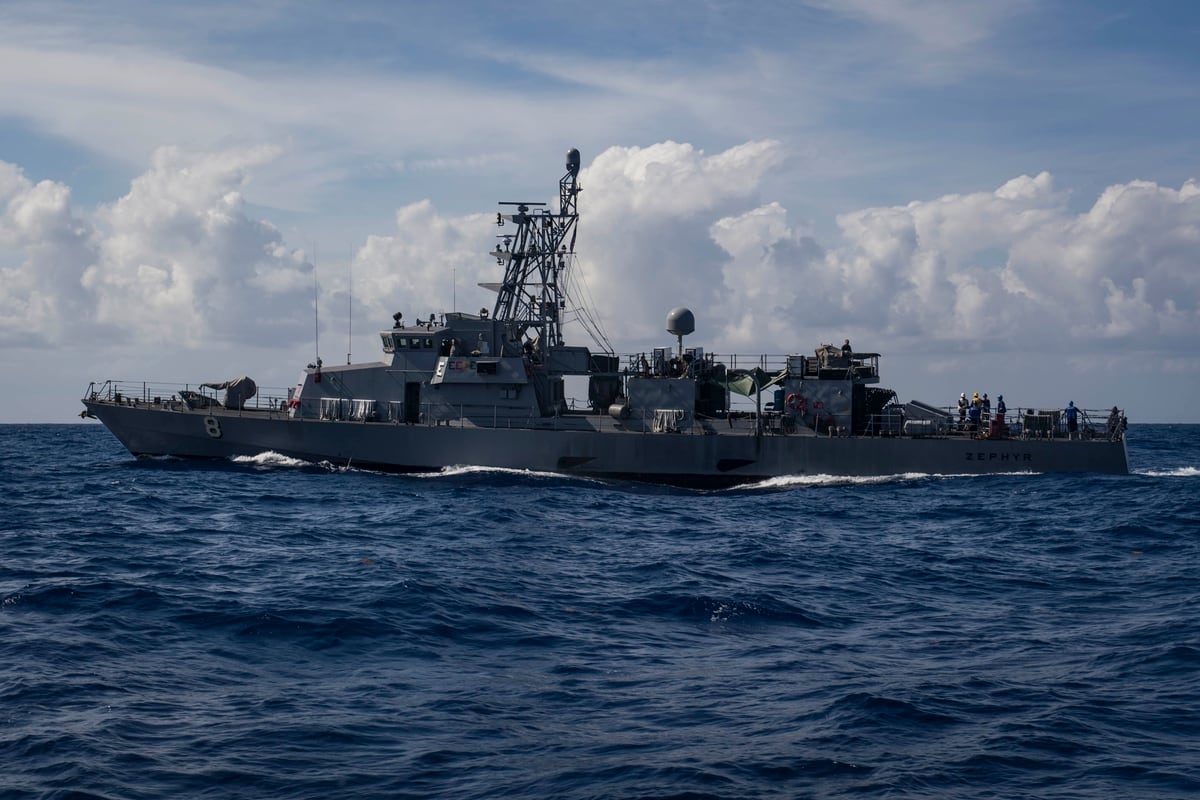 Navy PC Zephyr and Coast Guard make $22.5M bust in Caribbean