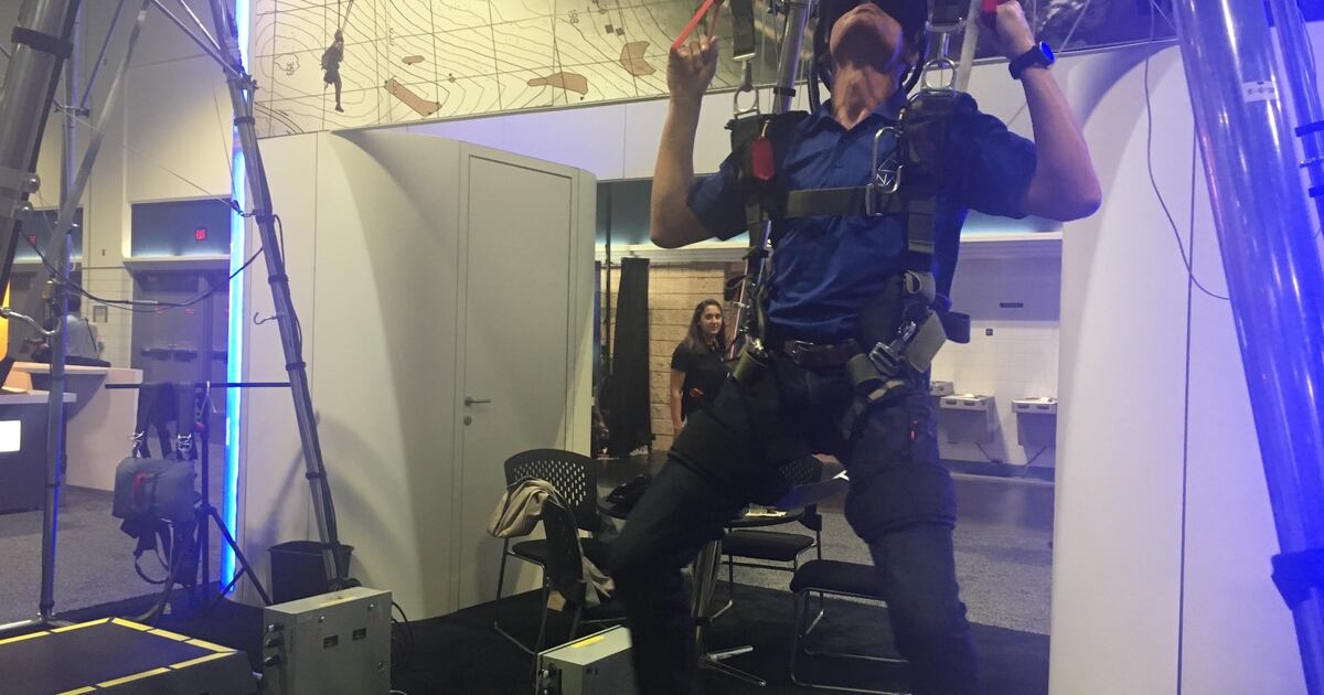 Virtual jump simulator aims to cut down on parachute accidents