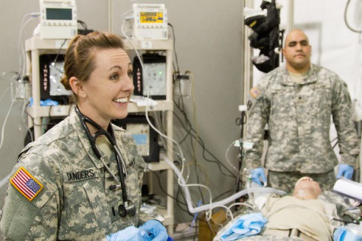 Military Nurse Images - Military Pictures