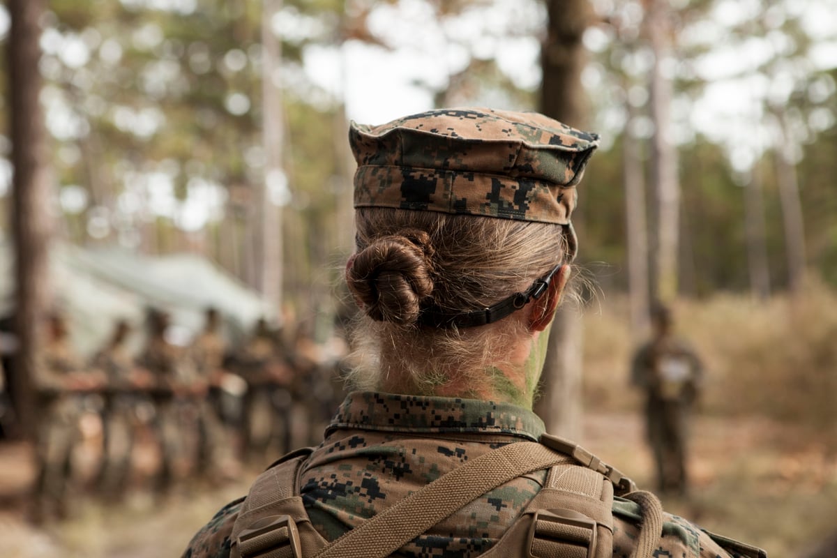 Male and female infantry Marines to share tents in the field