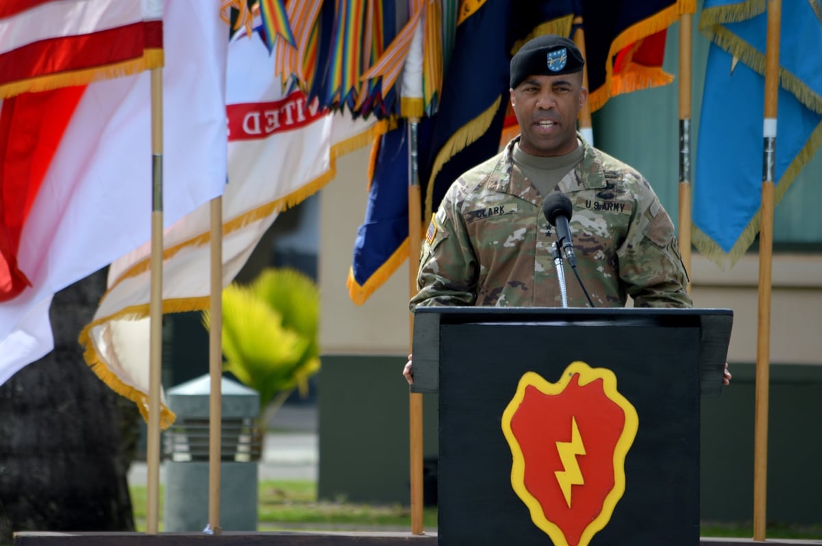 Army announces 25th Infantry Division leadership change