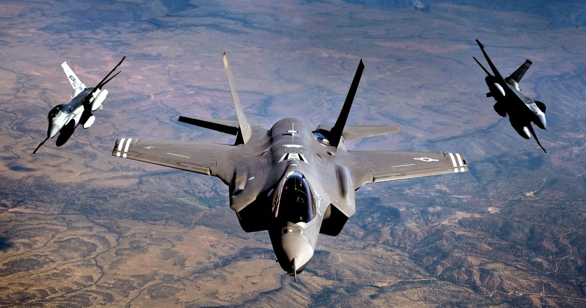 US Air Force Cuts Five F-35 Fighter Jets From Budget Request