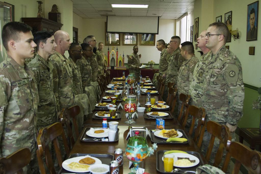 Chow hall makeover, color-coded food, greens up front: Here’s the plan ...