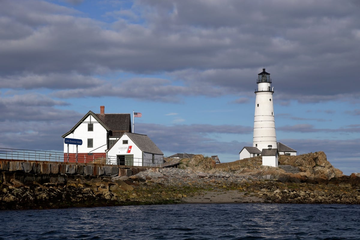 Oldest U.S. lighthouse, the Boston Light, celebrates 300 years