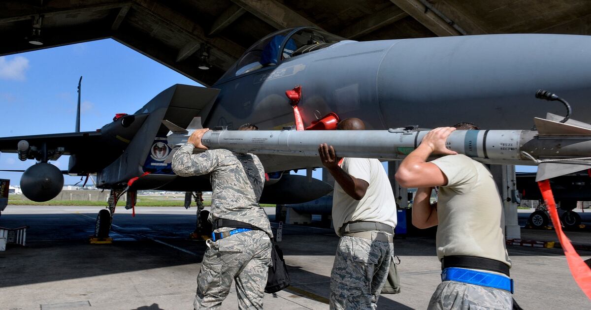 Work: Munitions, Strategic Capabilities Office Boosted in FY18 Budget Plan