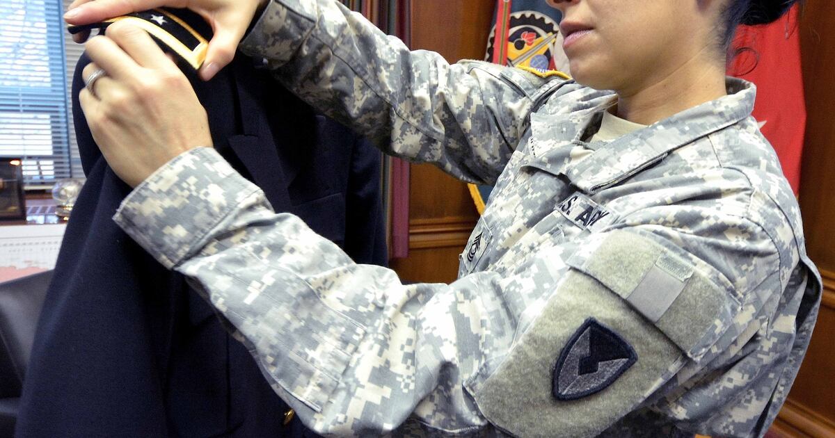 Applications open: Be a general's enlisted aide