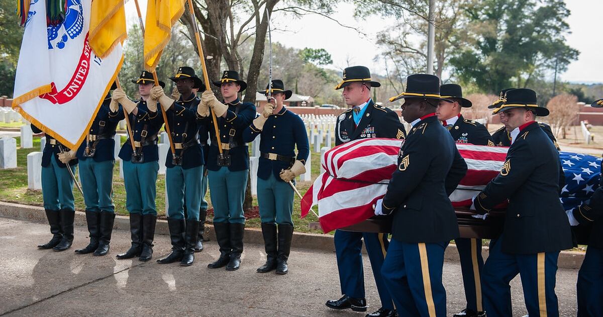 Remembering Lt. Gen. Hal Moore: Read the moving eulogy delivered by his ...