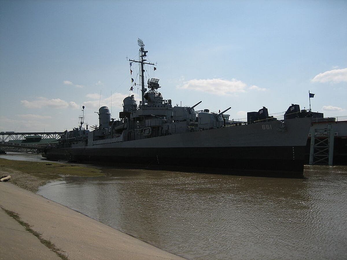 USS Kidd embarks on fundraising effort