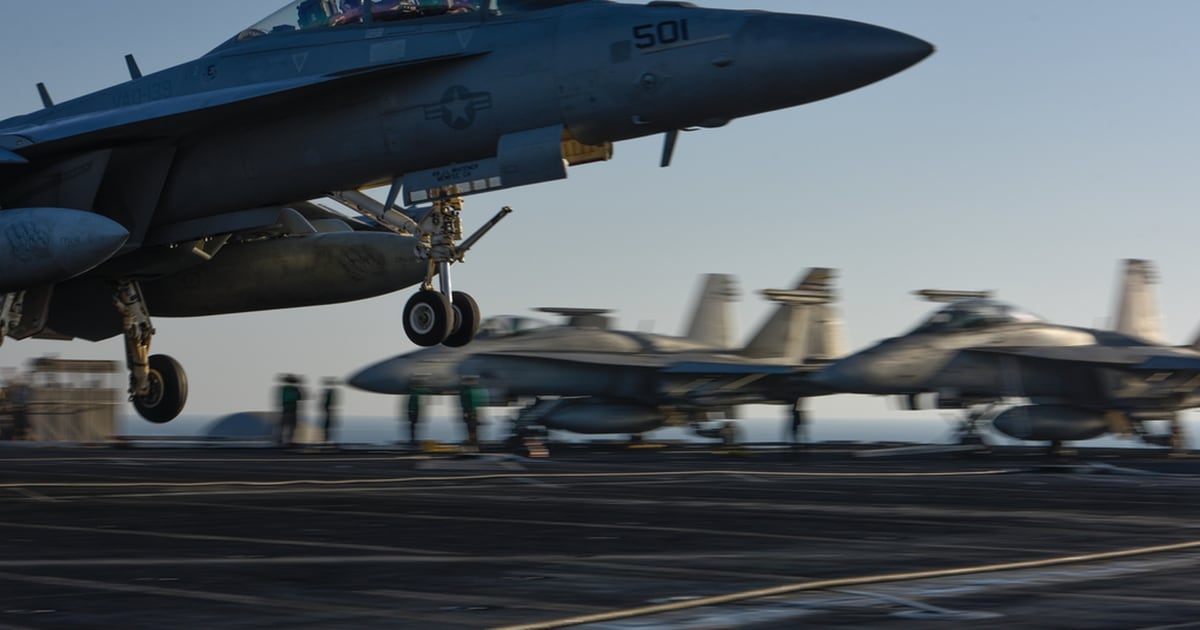 The E/A-18G Growler electronic attack plane is about to get even more ...
