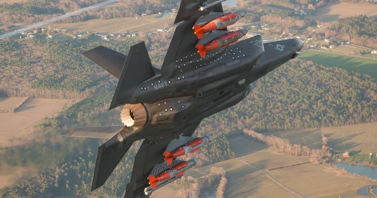 F-35 program head supportive of future transition to service-led offices