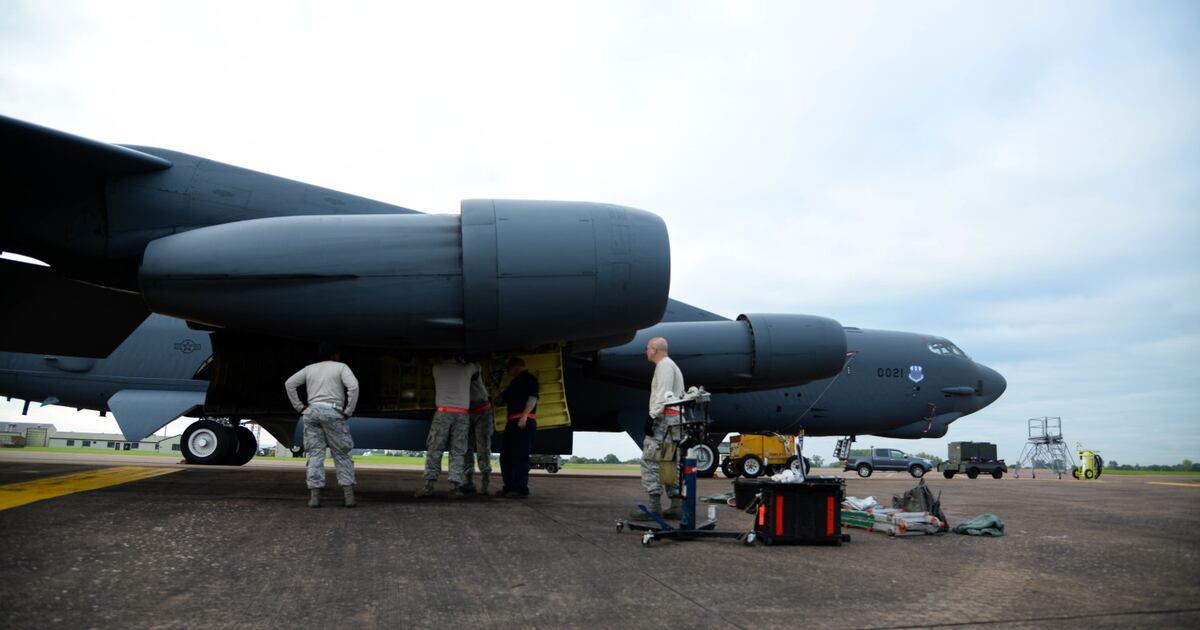 Here’s how the Air Force wants to re-engine B-52 bombers