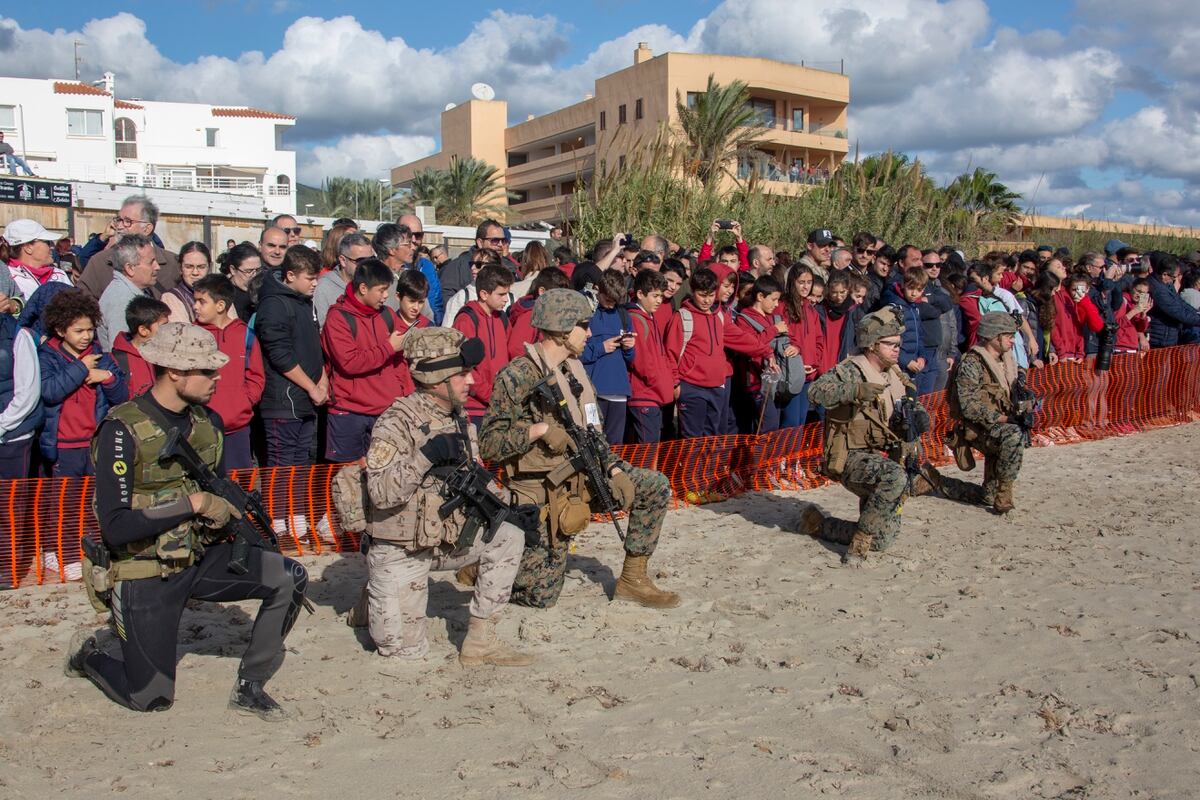 Multinational MEUs? Why US and Spanish Marines are storming beaches in ...