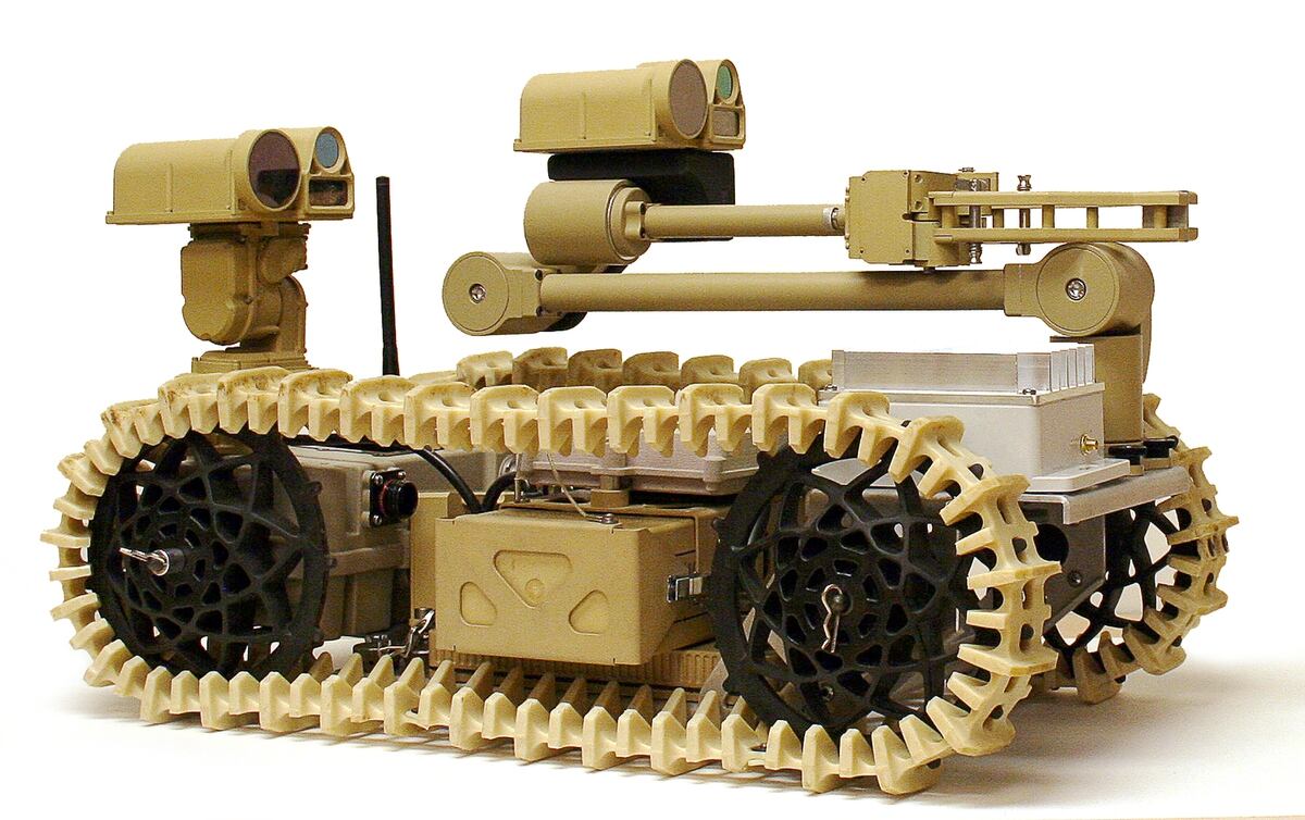 Navy’s bomb disposal robot passes review