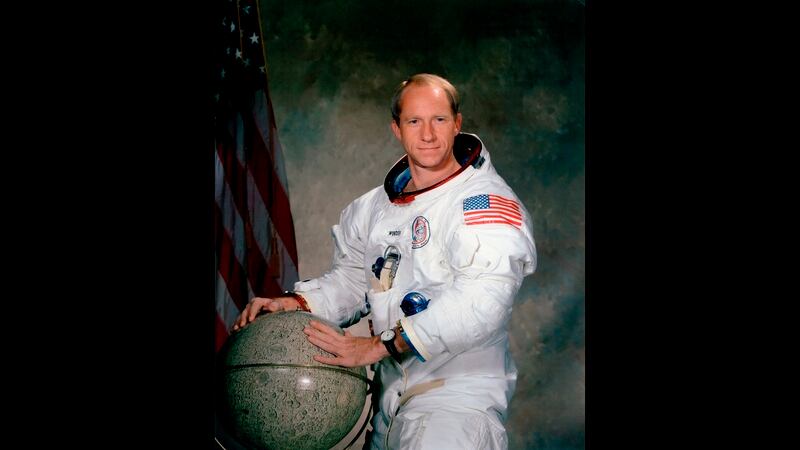 Apollo 15 astronaut Al Worden, who circled moon, dies at 88