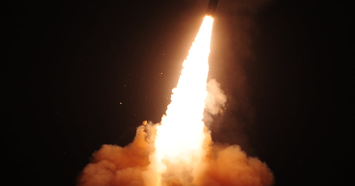 Air Force missileers test-launch ICBM while airborne