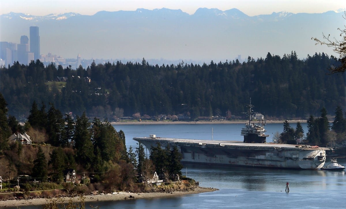 USS Ranger makes last ride from Bremerton into the sunset