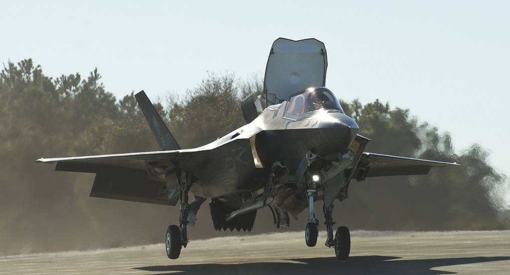 Navy receives new electronic warfare environment for its F-35 jets