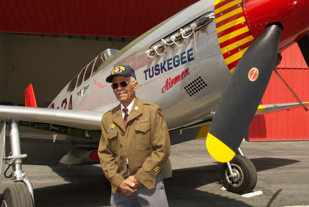 2 Tuskegee Airmen, both 91, die on same day in Los Angeles