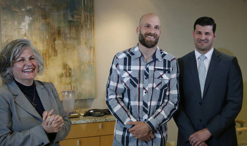 Pardoned ex-soldier initially didn’t take White House call