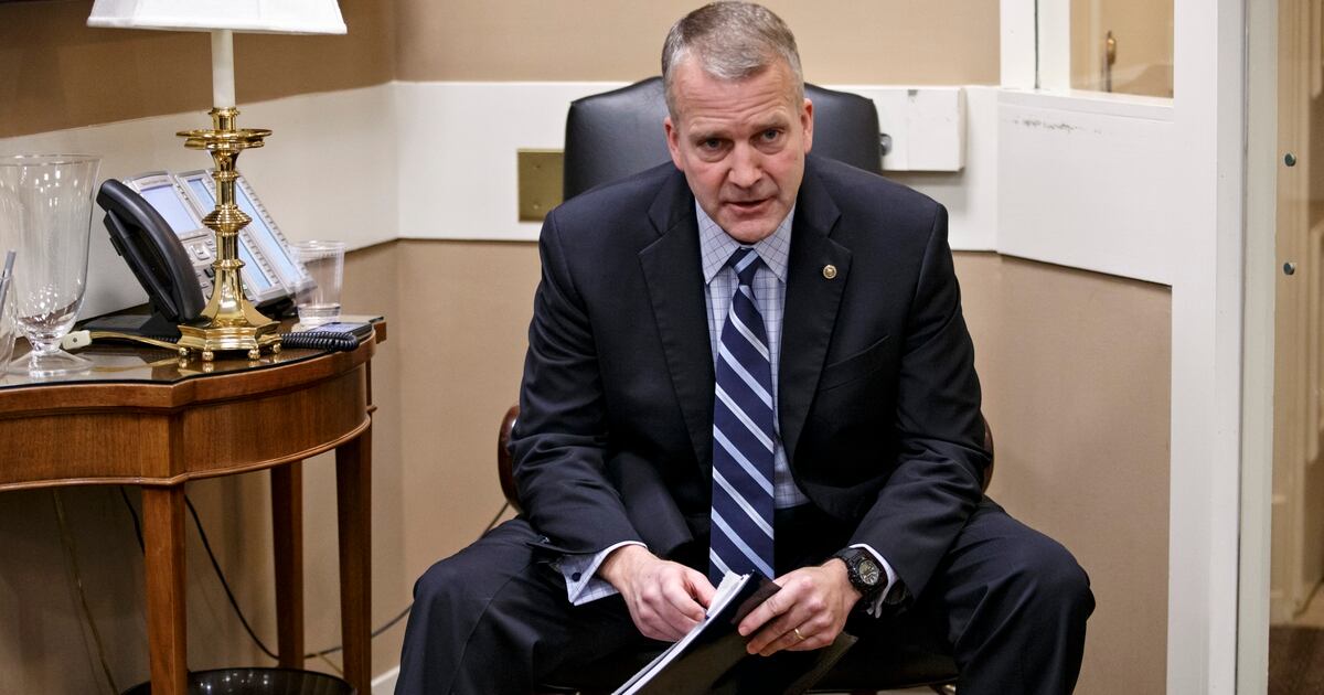 Dan Sullivan says he can be a military officer and U.S. senator