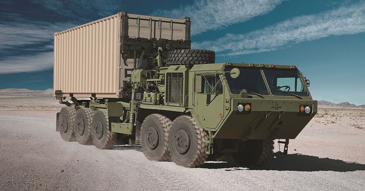 Oshkosh robot trucks could roll out to the Army by 2020