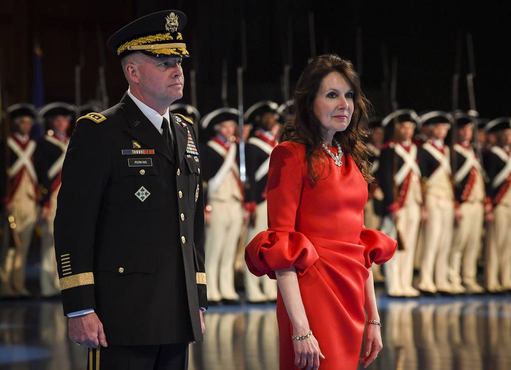 The Army general who redefined warfighting for soldiers retires after ...