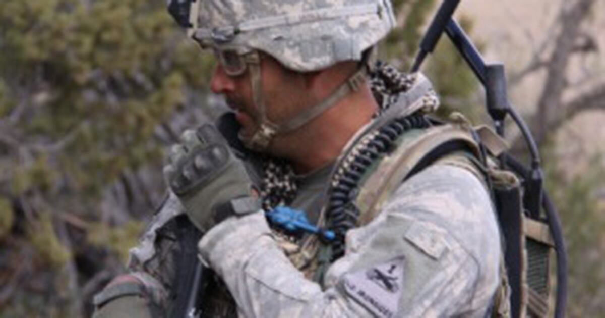 GD, Rockwell and Harris To Build Manpack Radios for Army
