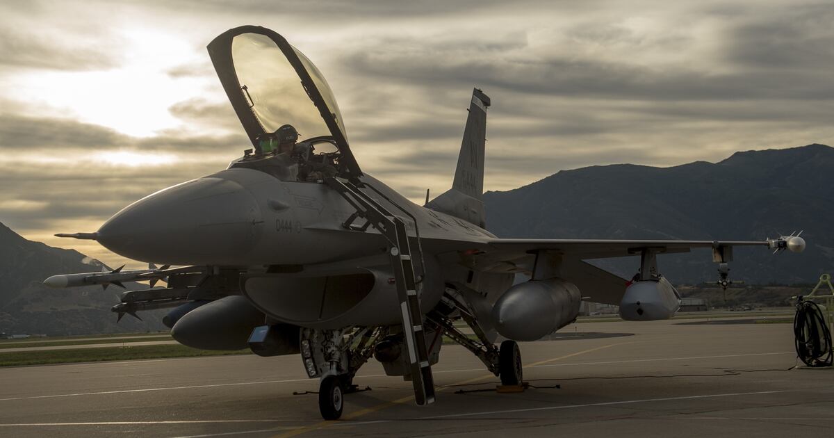 Indonesia orders Lockheed sniper pods for F-16s