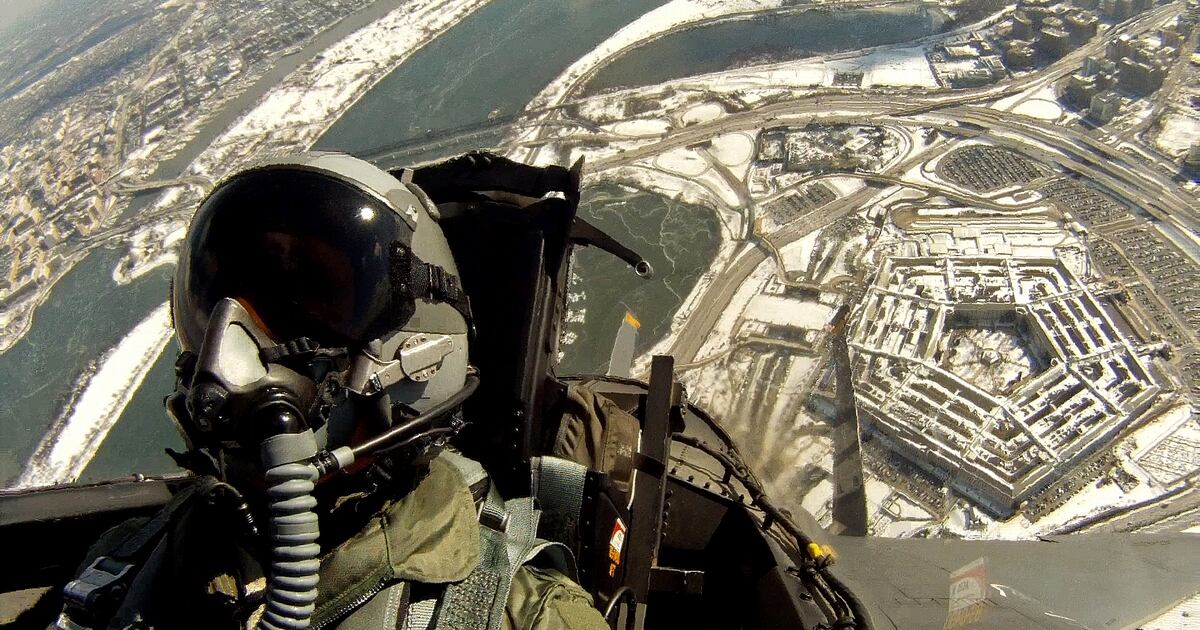 10 of the best military pilot selfies