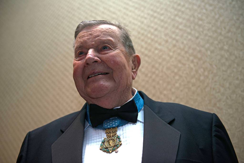 Air Force legend, Medal of Honor recipient, Joe Jackson dies at 95