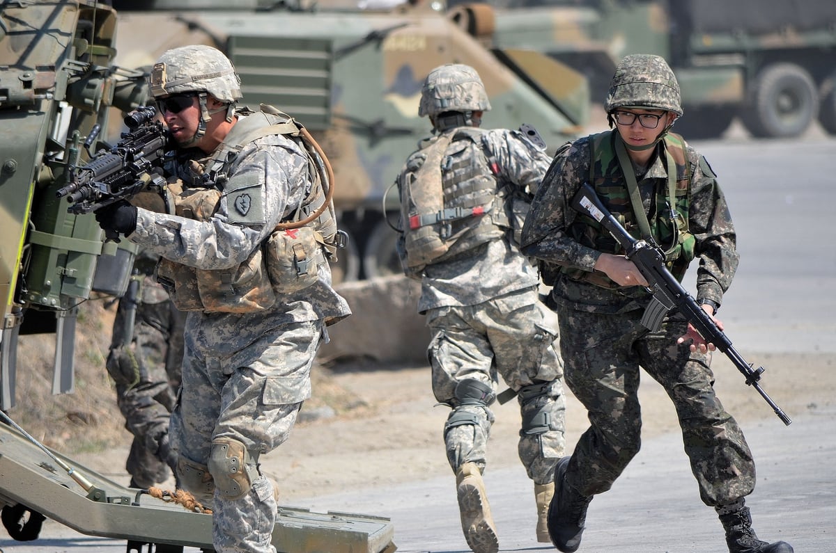 Tour extensions, bonuses available to soldiers in Korea