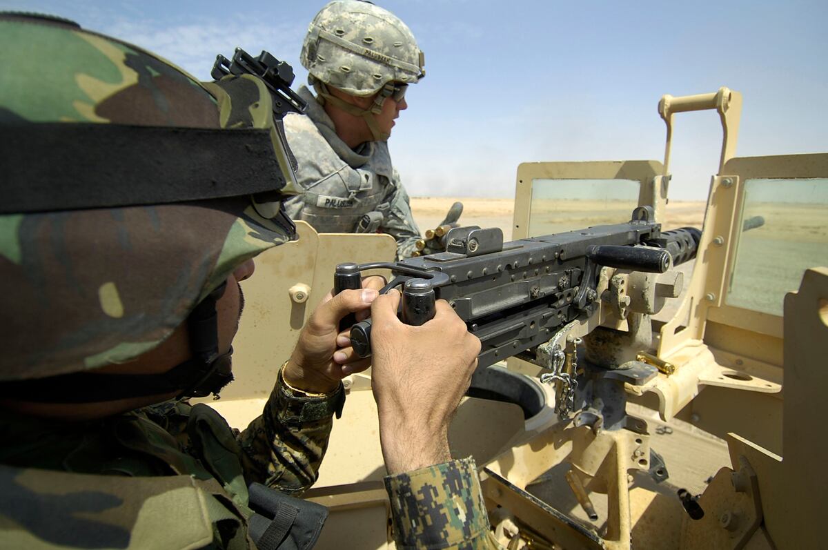 Iraqi Forces Add Russian Guns to US Tanks for ISIL Fight