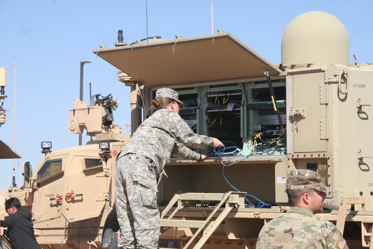 Army slashes WIN-T vehicle prep time