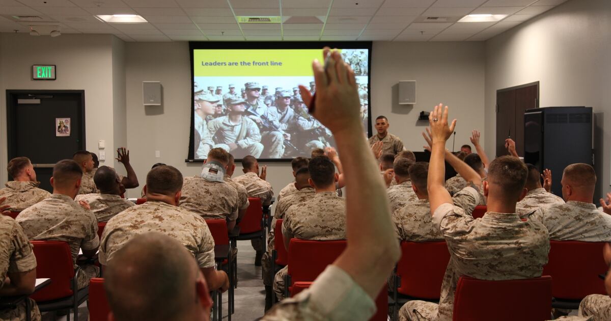Study: Marines' combat stress program is ineffective